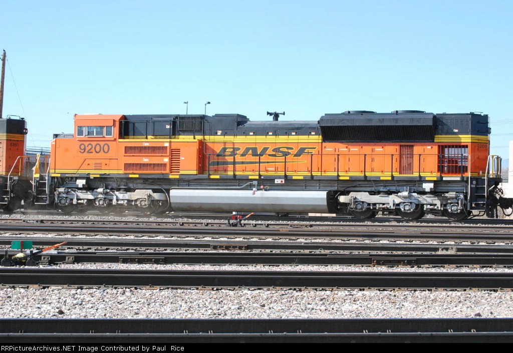 BNSF 9200